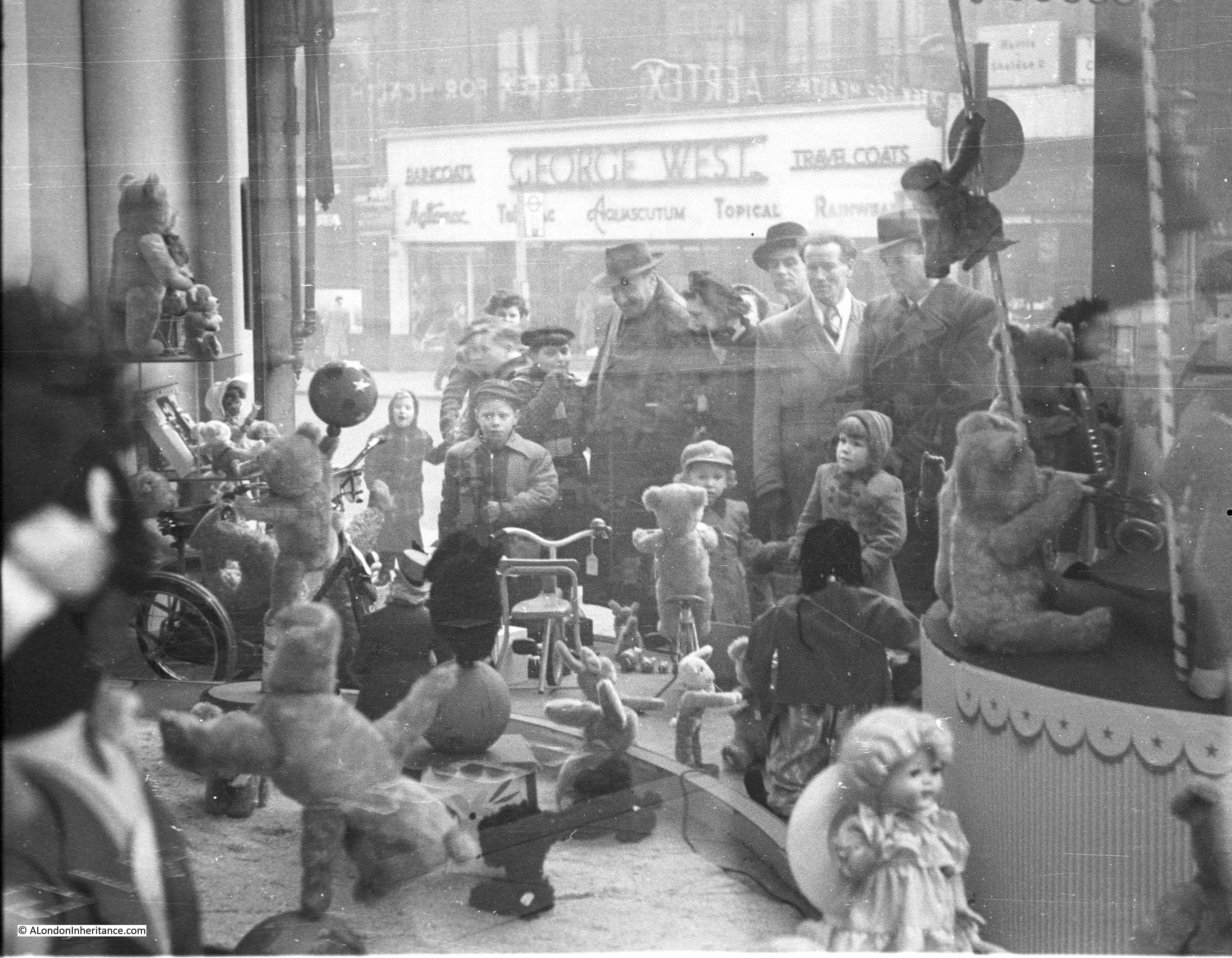 Hamleys 1 - A London Inheritance