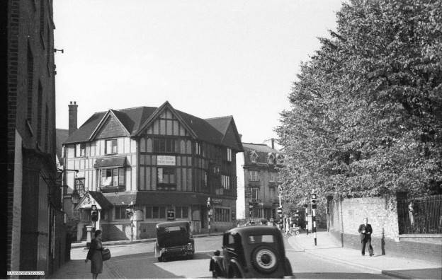 Highgate - Pubs, History And Architecture - A London Inheritance