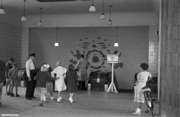 Rotterdam - A Bombed City And Modernist Architecture - A London Inheritance