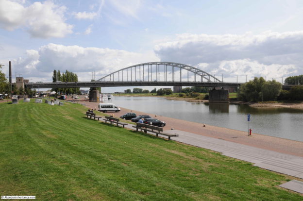 Operation Market Garden - Arnhem And Oosterbeek - A London Inheritance