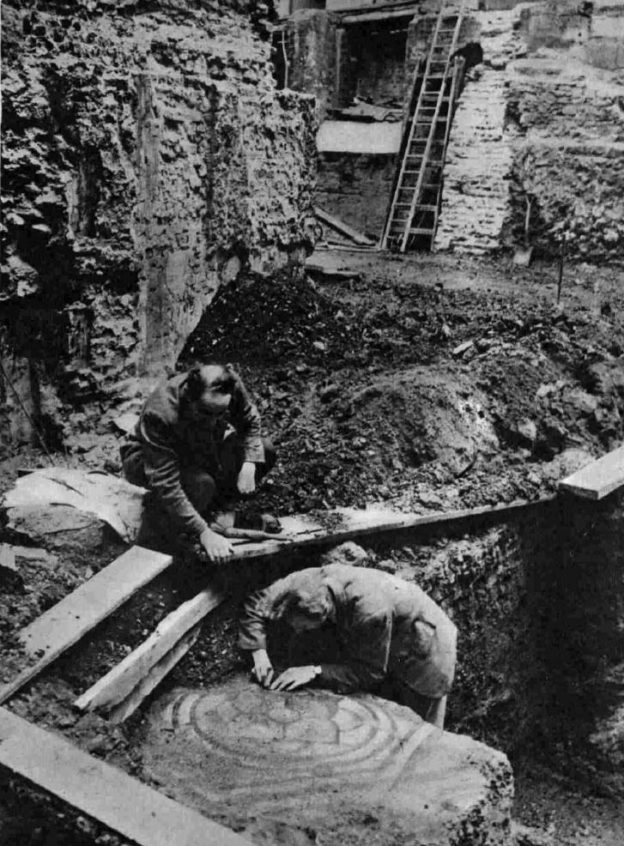 Ironmonger Lane - Two Thousand Years of History - A London Inheritance