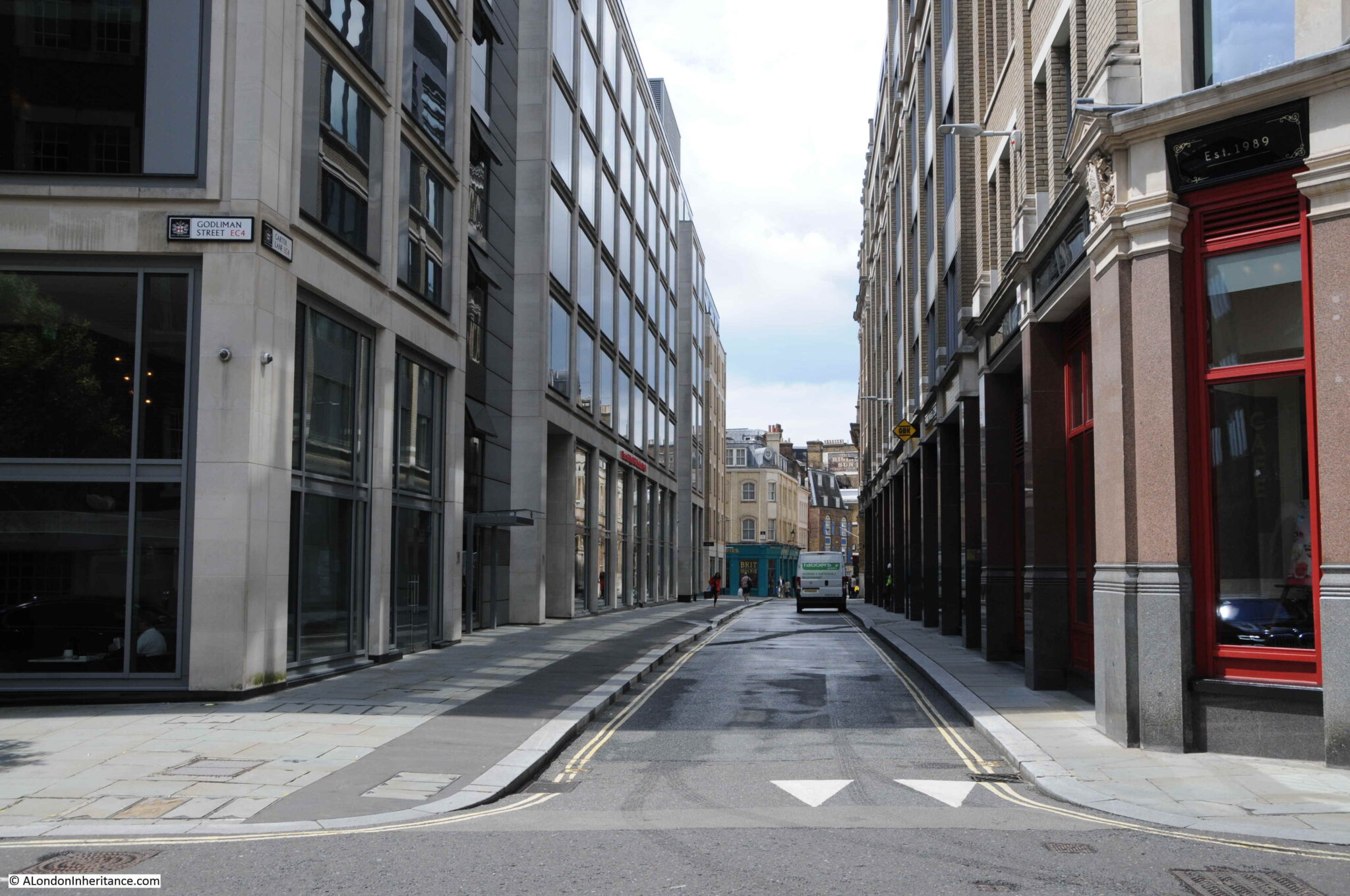 Carter Lane - 17th Century Houses, Hairdressers and Alleys - A London ...