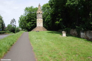 Eleanor Crosses - Hardingstone, Stony Stratford, Woburn and Dunstable ...